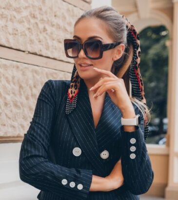 CAROLINE DAILY - PARIS FASHION & LIFESTYLE